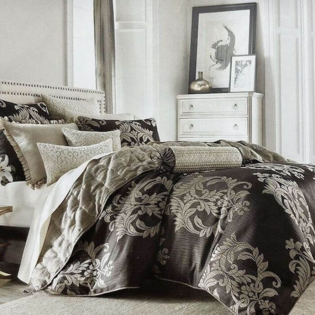 Waterford Linens Anora Jacquard 4 Piece Queen Comforter Set