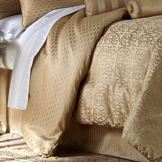 Waterford Waterford Ansonia 4 Piece King Comforter Set
